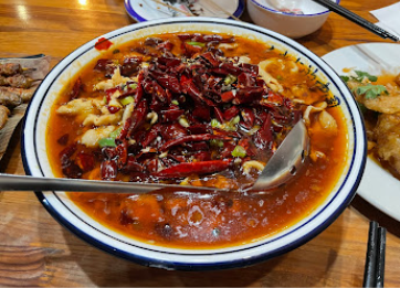 Lucky Dog Chinese Restaurant in London E1 - Order online